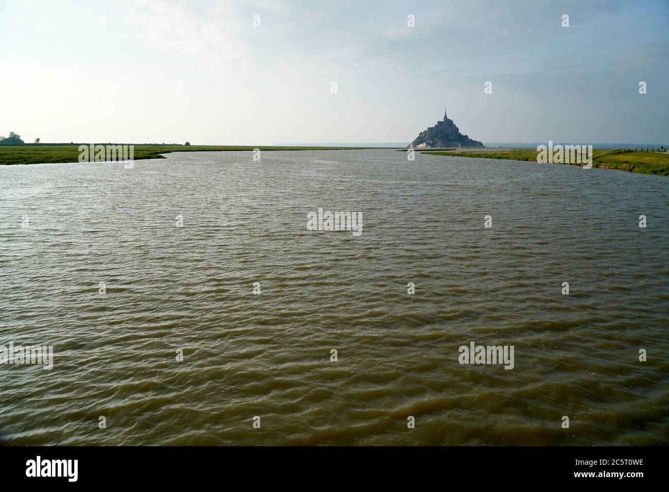 Mont St Michel with full Couesnon River Stock Photo - Alamy