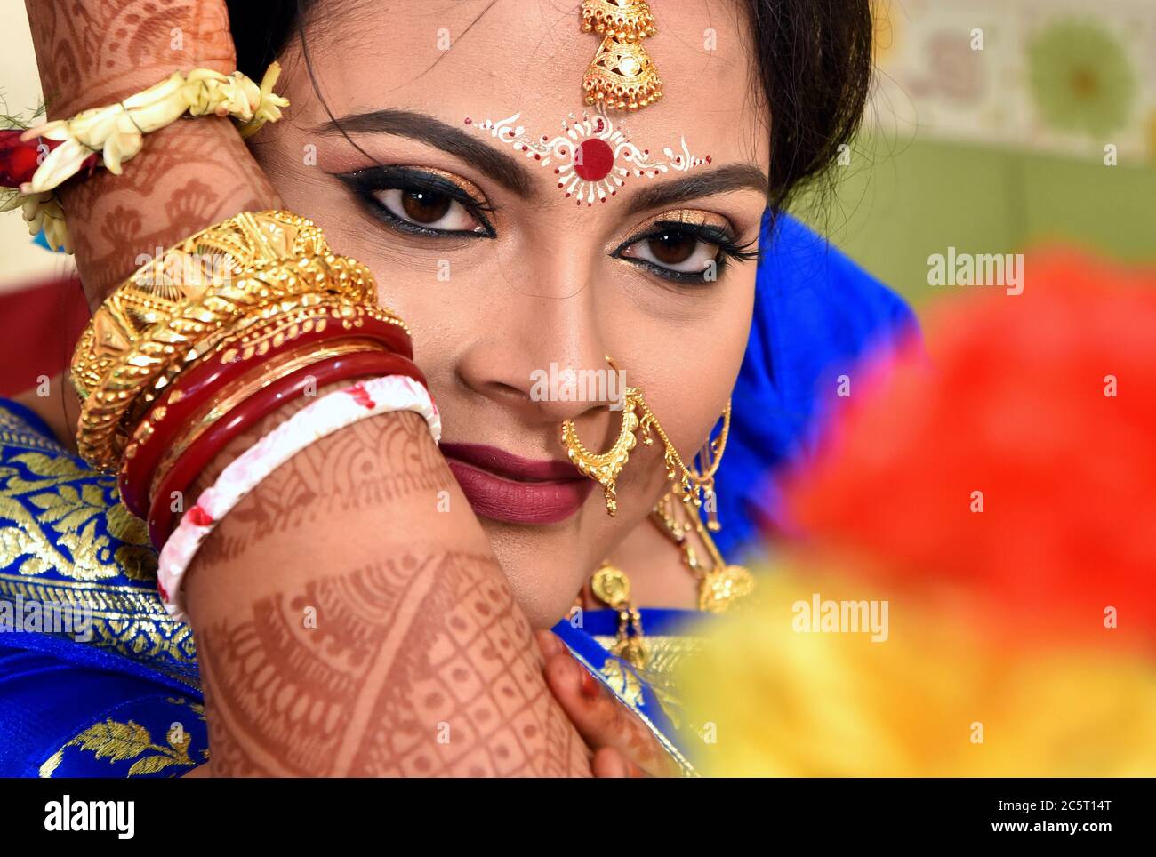 Indian bride gold ornaments hi-res stock photography and images - Alamy