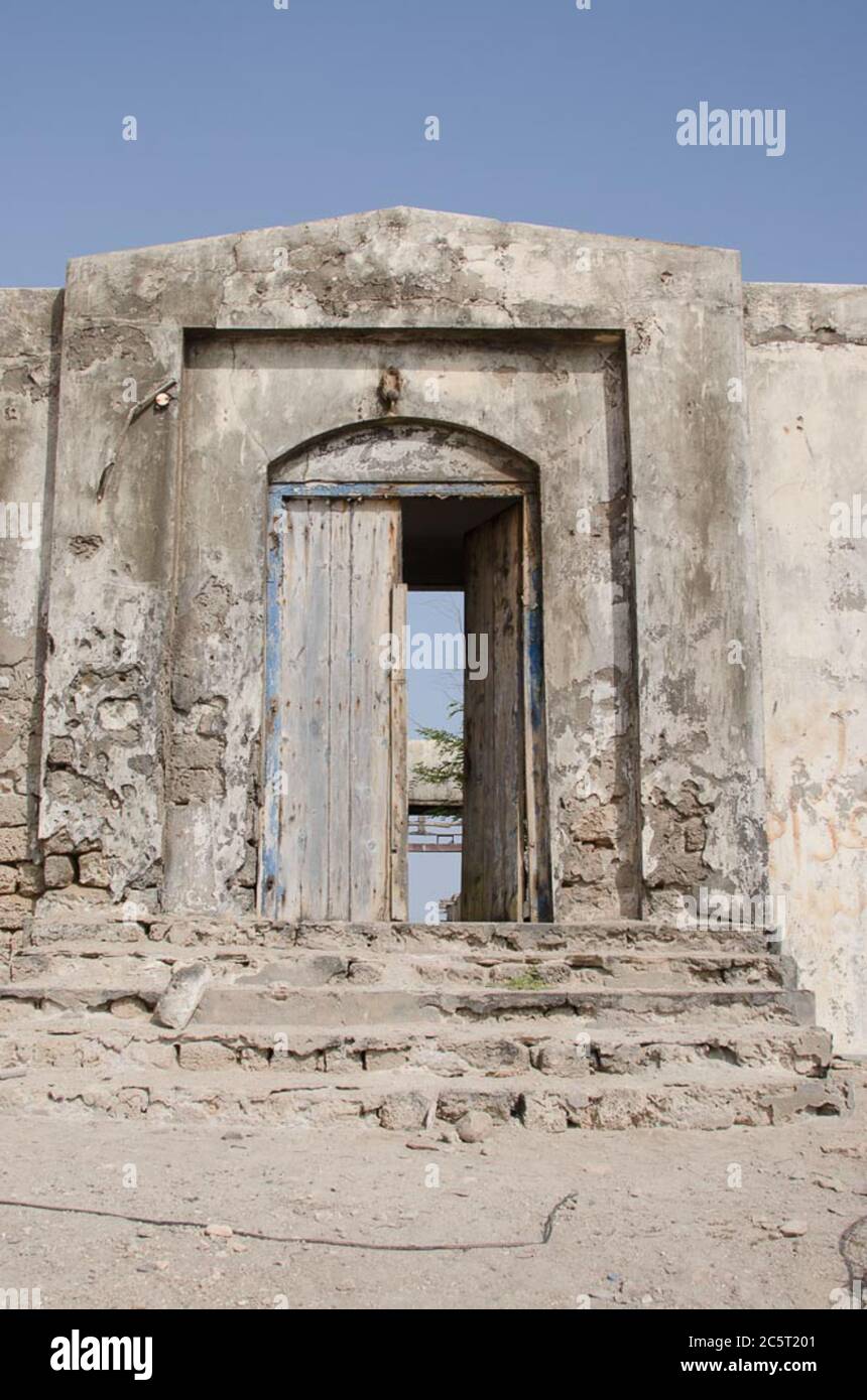 Oman door old hi-res stock photography and images - Alamy