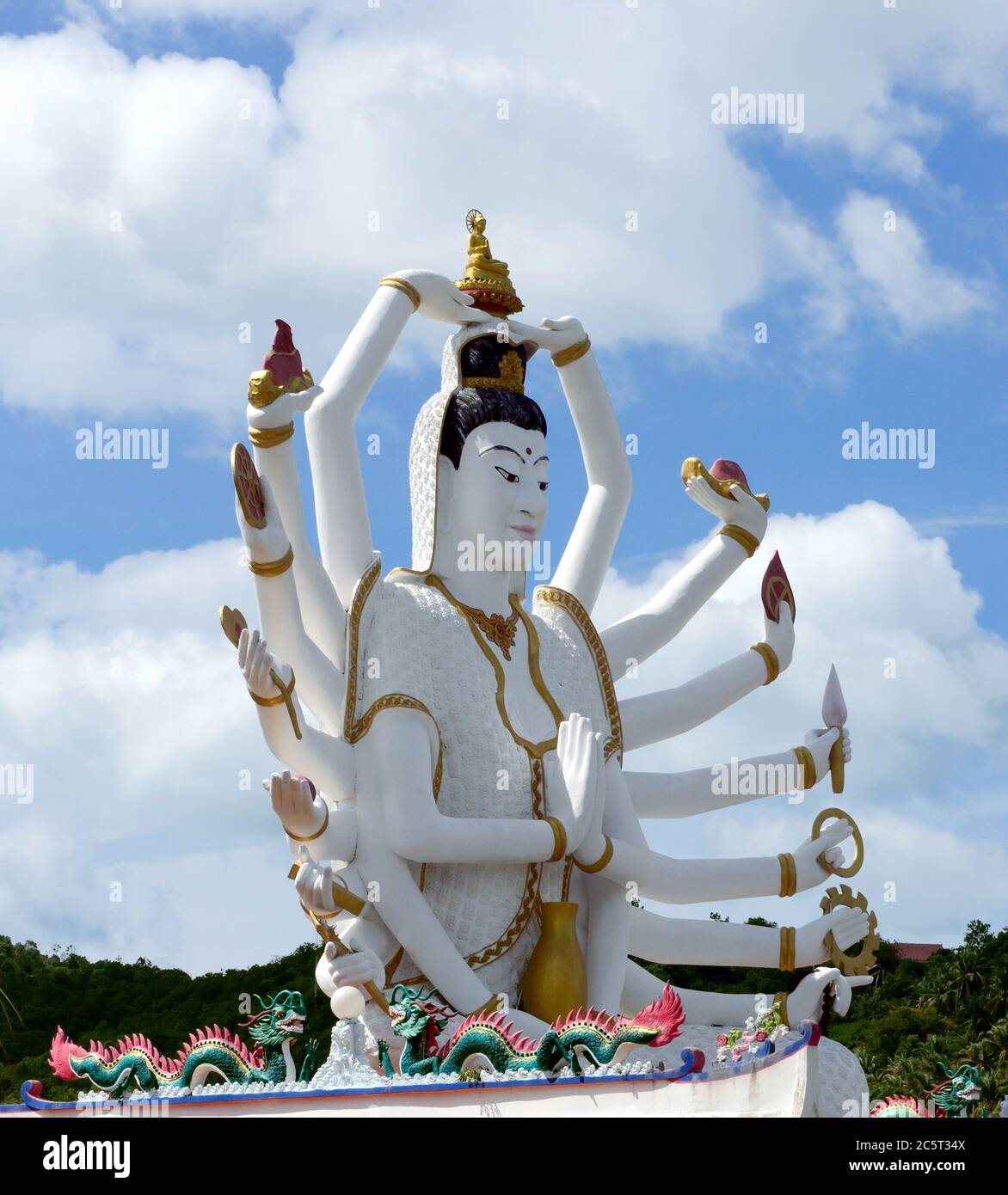 Kuan yin statue hi-res stock photography and images - Alamy