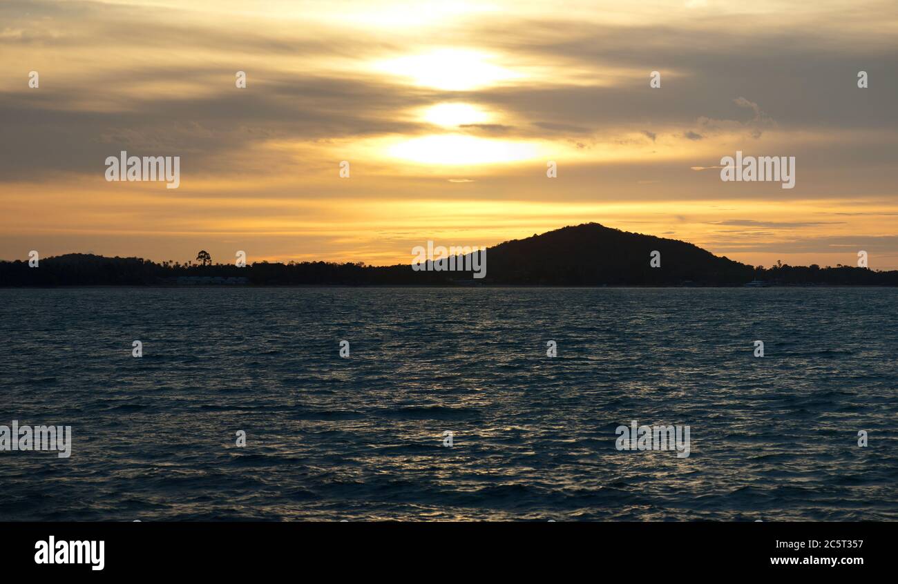 Colorful sunrise of the sea. Panoramic view Stock Photo - Alamy