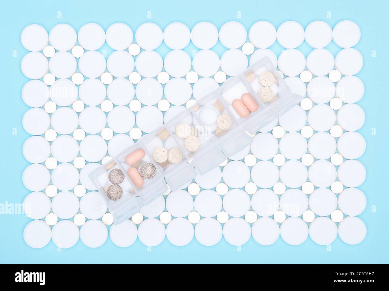 White drugs hi-res stock photography and images - Alamy