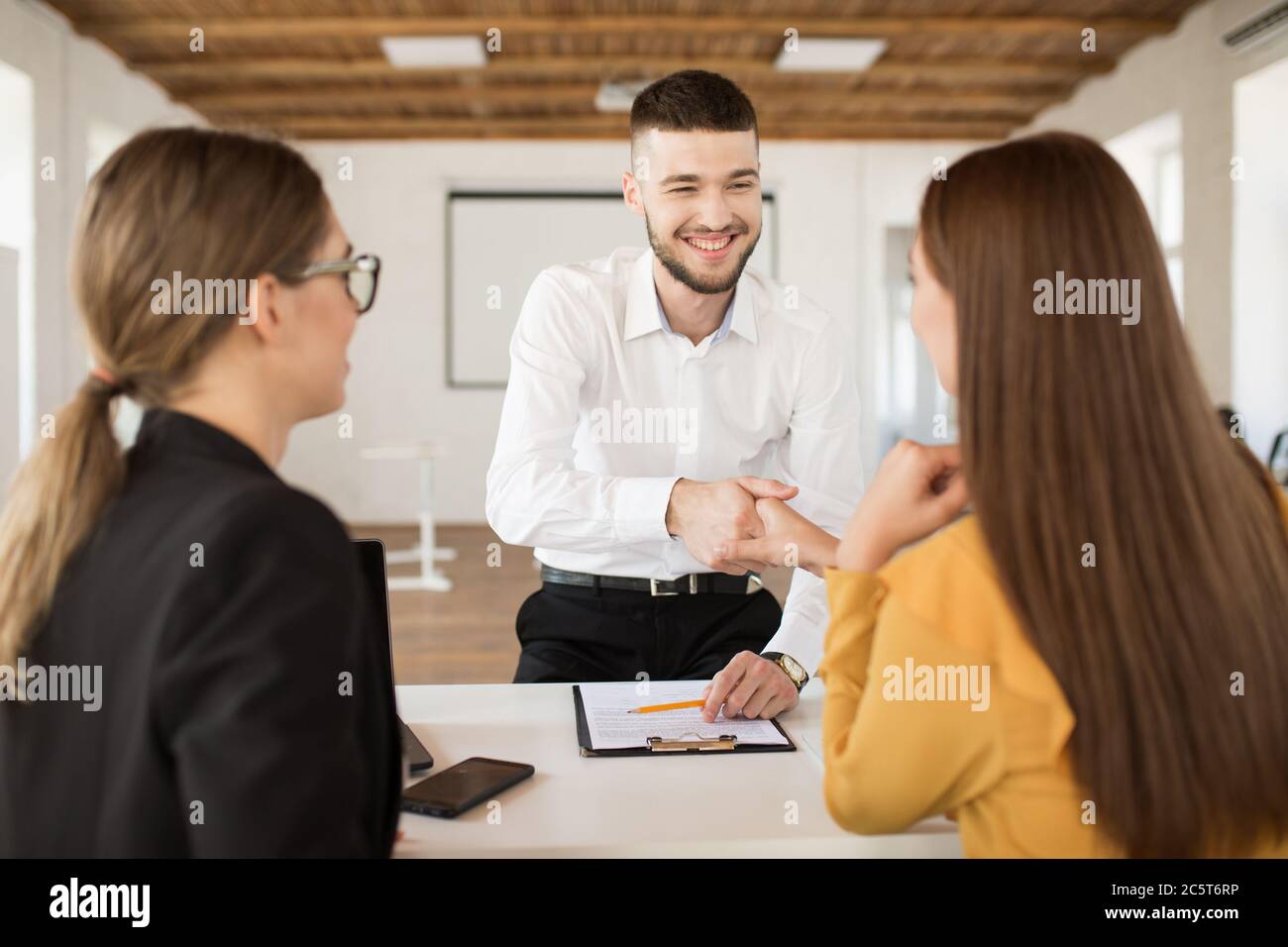 Brainstorm employer hi-res stock photography and images - Alamy