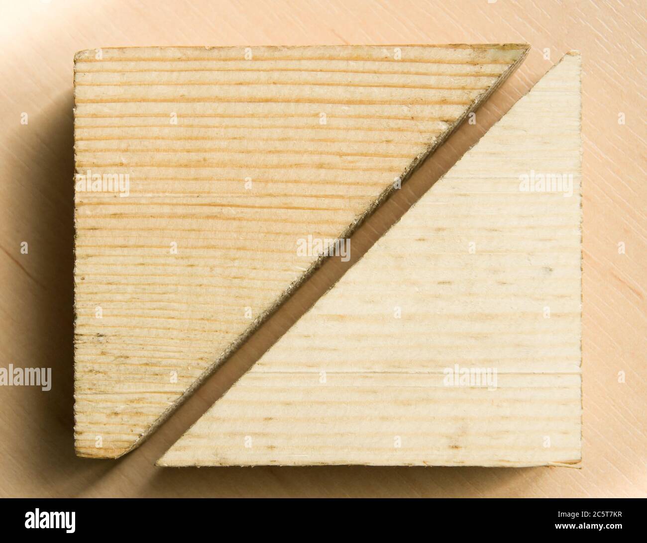 Cross-cutting of wooden block Stock Photo - Alamy