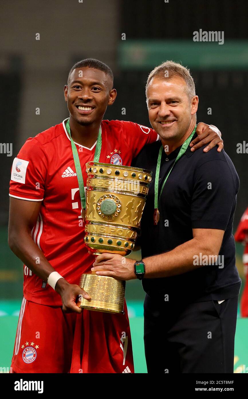 David alaba trophy hi-res stock photography and images - Alamy