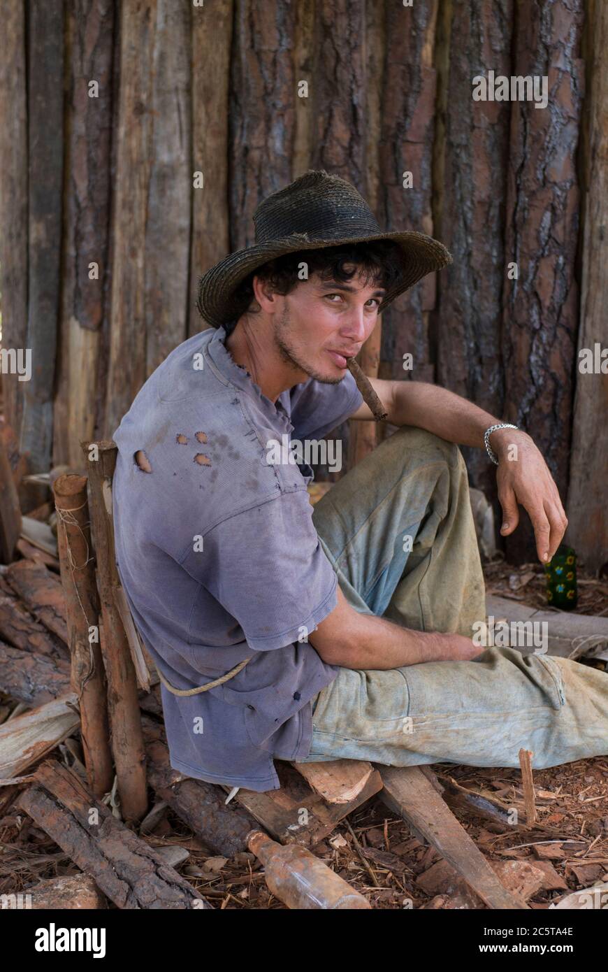 Farmer smoking hi-res stock photography and images - Alamy