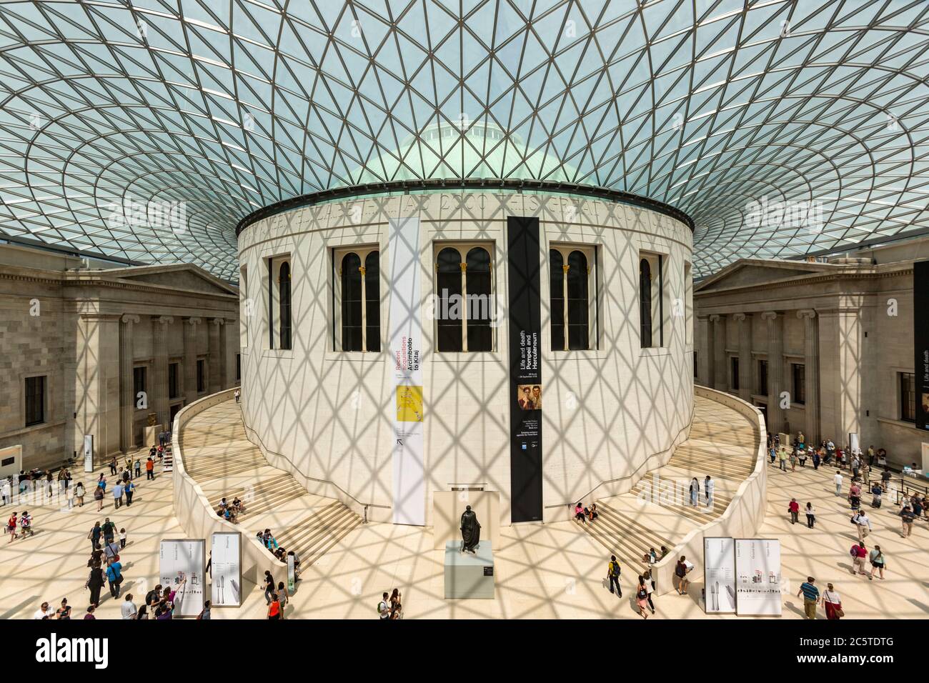 Reading room british museum hi-res stock photography and images - Alamy