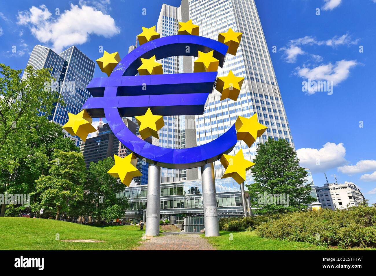 European central bank headquarters 2020 hi-res stock photography and ...