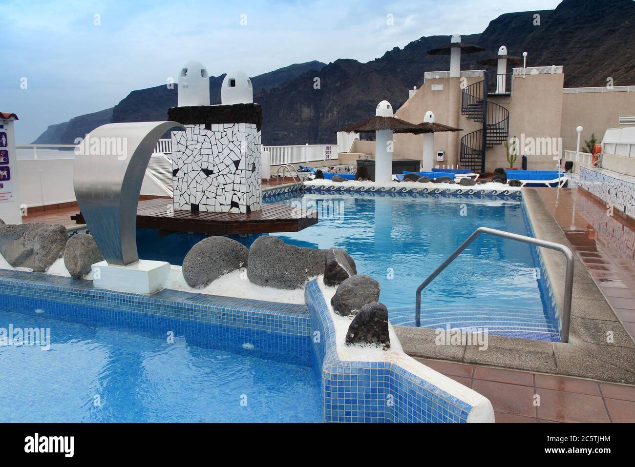 TENERIFE, SPAIN - NOVEMBER 2, 2012: Rooftop swimming pool in Tenerife ...