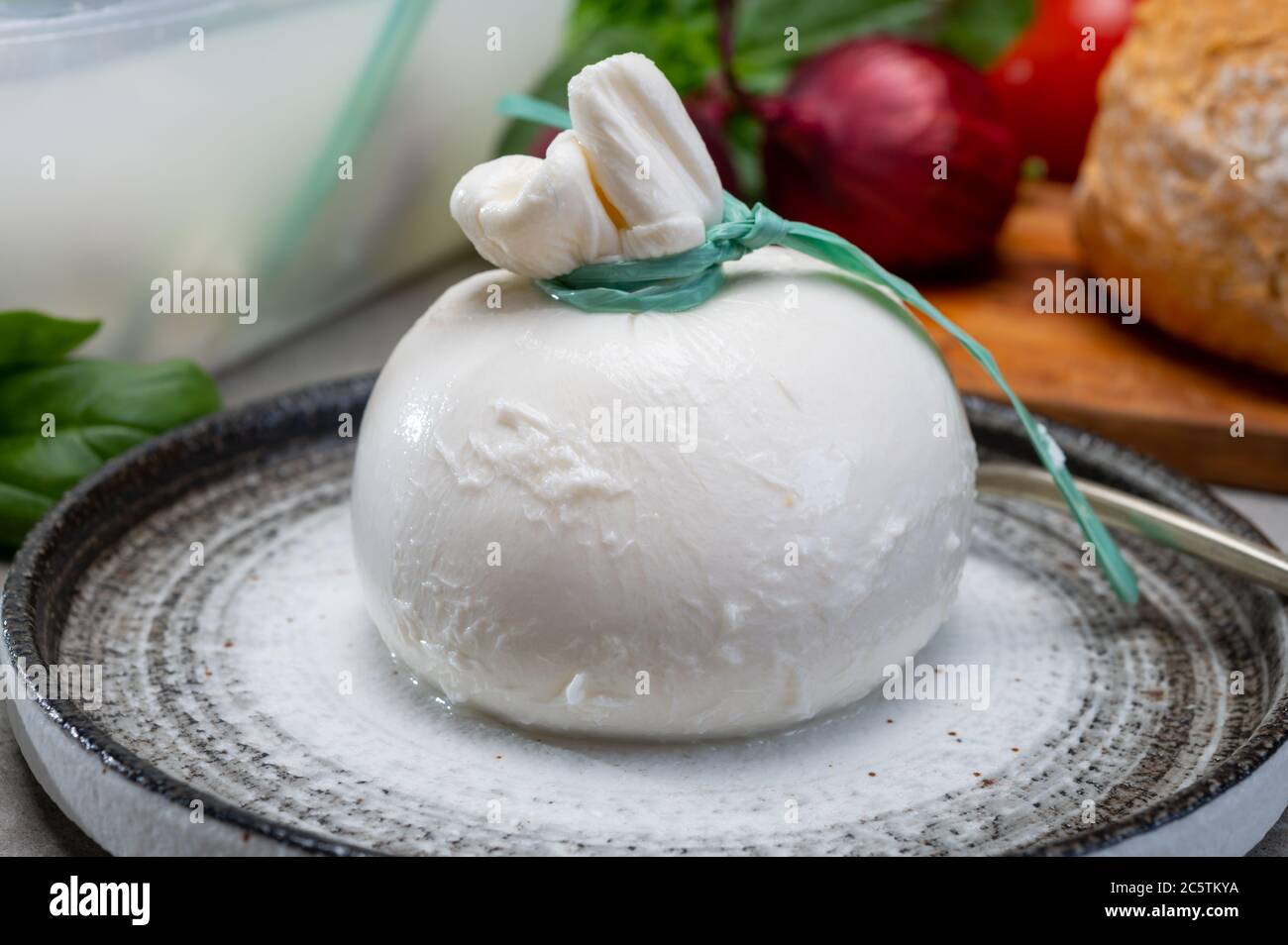 Burrata made in italy hi-res stock photography and images - Alamy