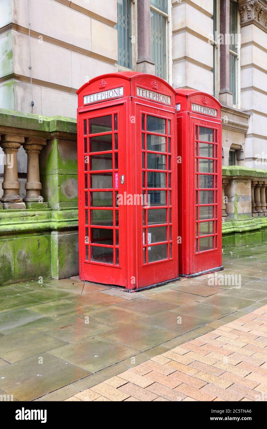 Red telephone box birmingham hi-res stock photography and images - Alamy