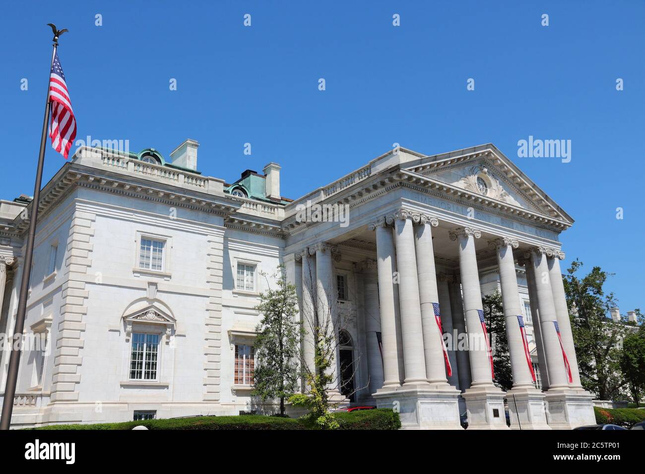Colonial revival hi-res stock photography and images - Alamy