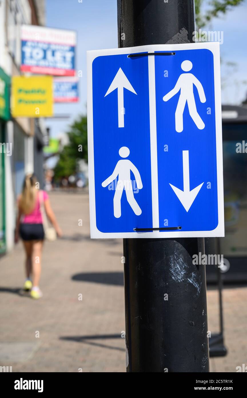 London walk signs hi-res stock photography and images - Alamy
