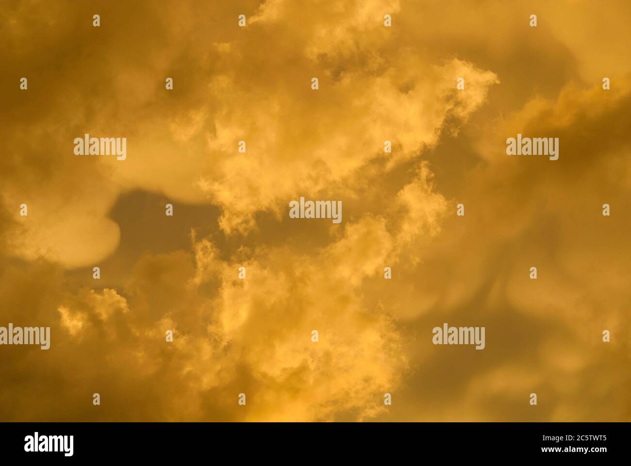 Golden heaven hi-res stock photography and images - Alamy