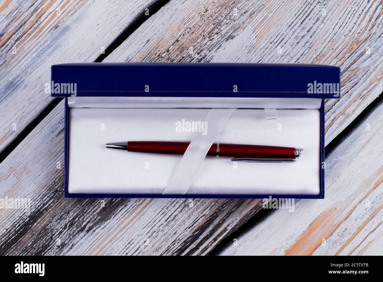 Single topview hi-res stock photography and images - Alamy