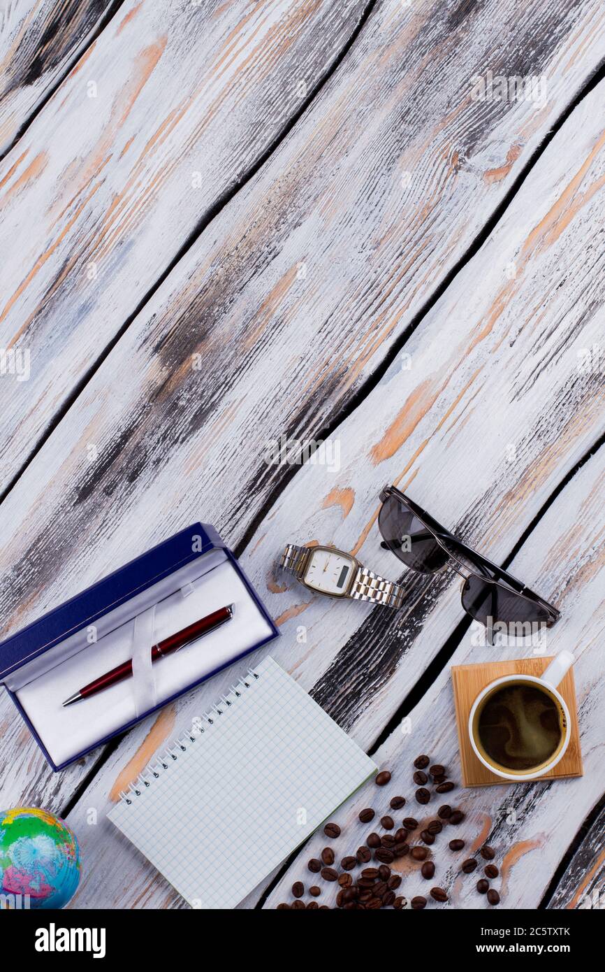 Flay globe hi-res stock photography and images - Alamy