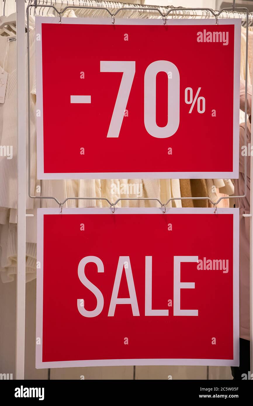 Off center design hi-res stock photography and images - Alamy