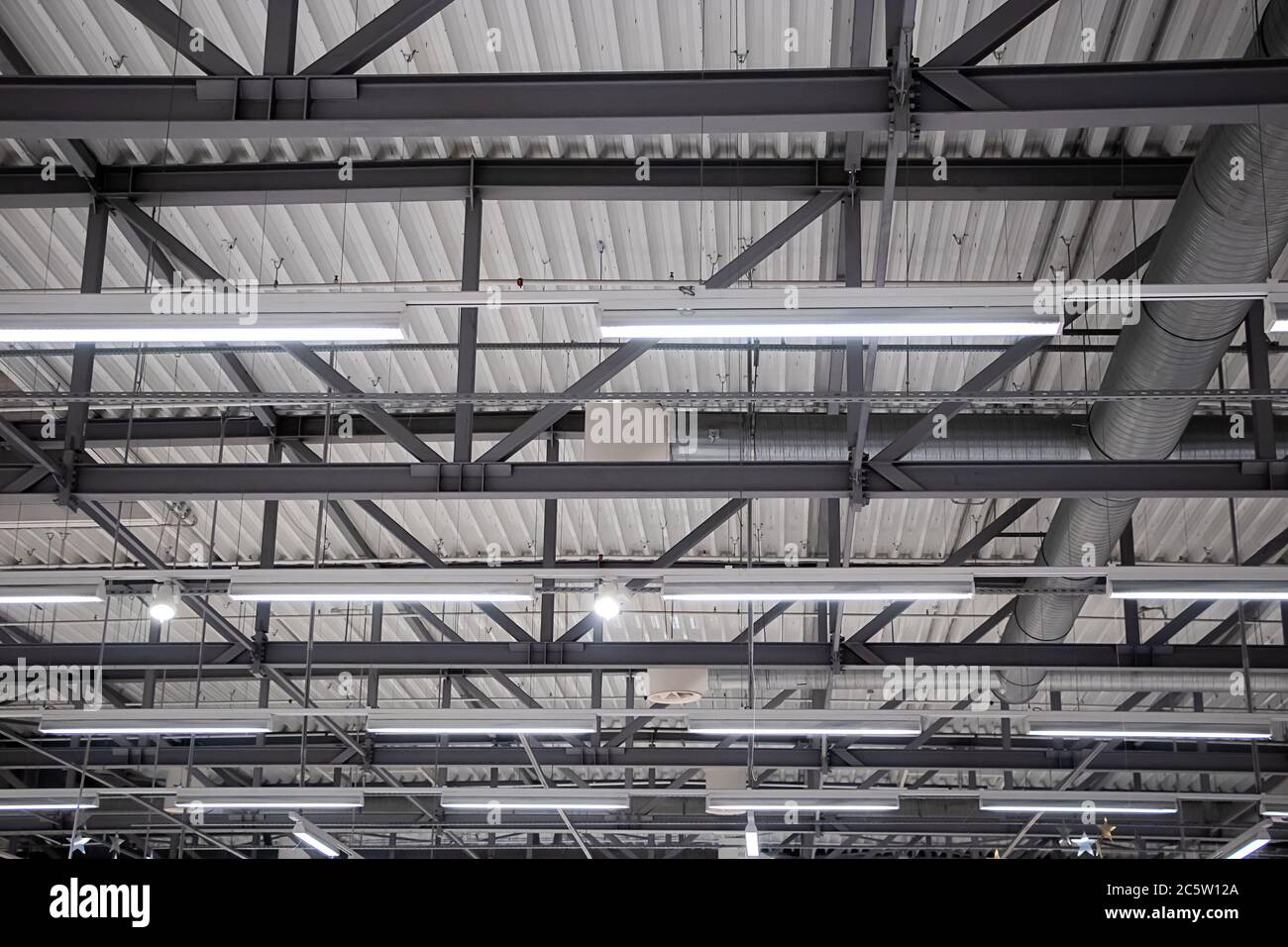 Industrial ceiling hi-res stock photography and images - Alamy