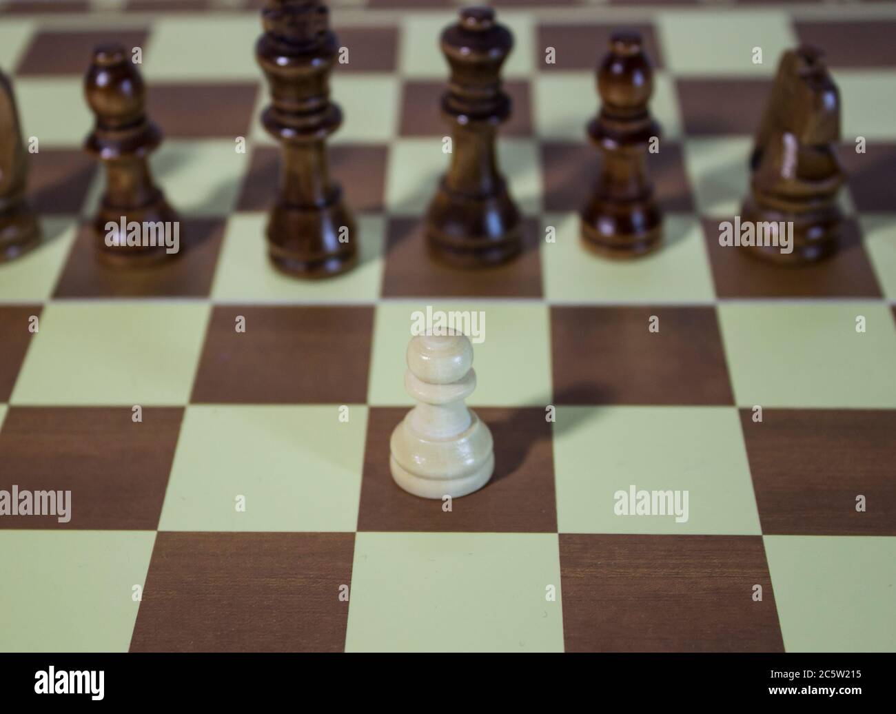 King queen chess coins hi-res stock photography and images - Alamy
