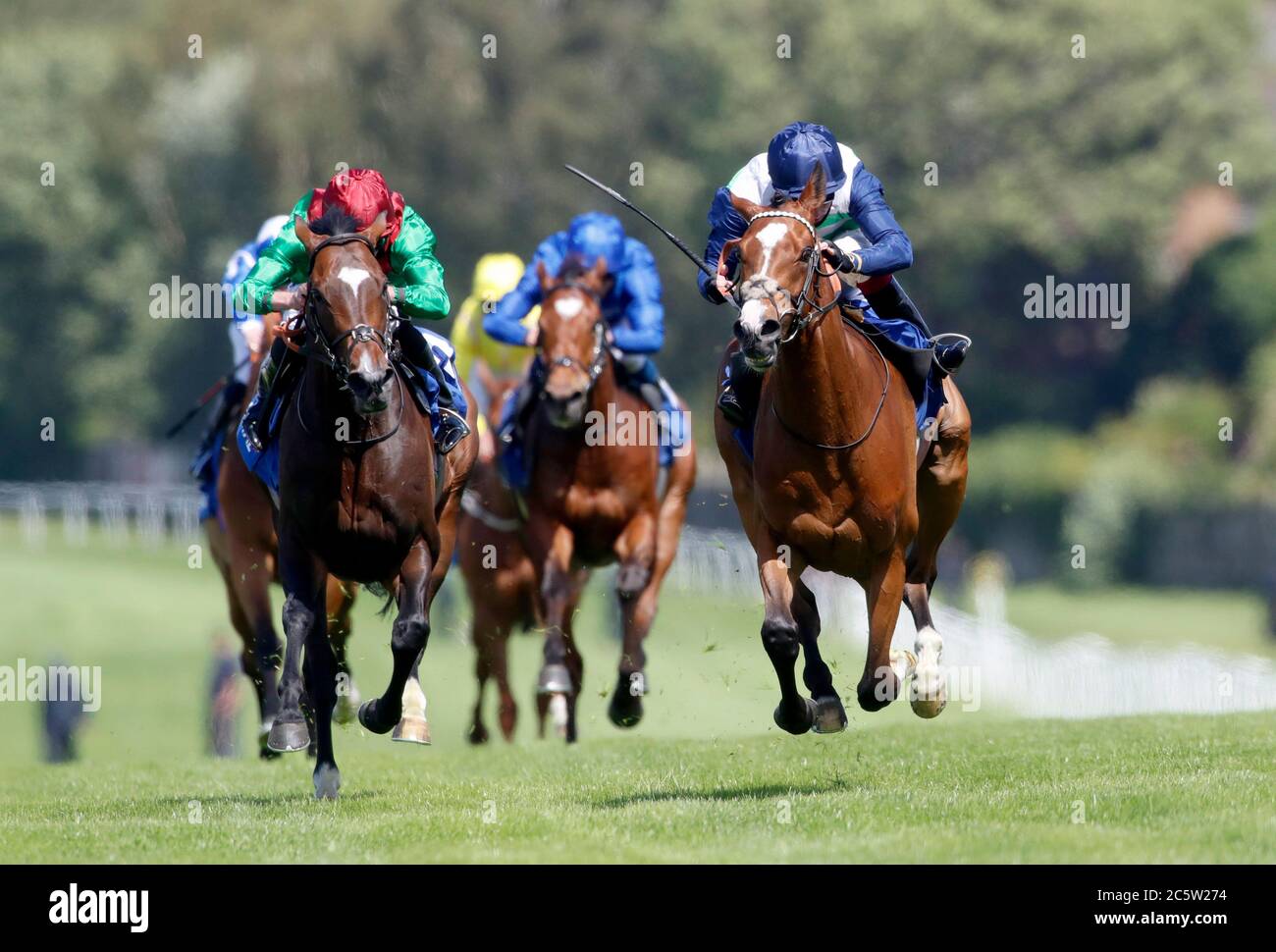 Dashing Willoughby and Oisin Murphy winning The Coral Henry II Stakes ...