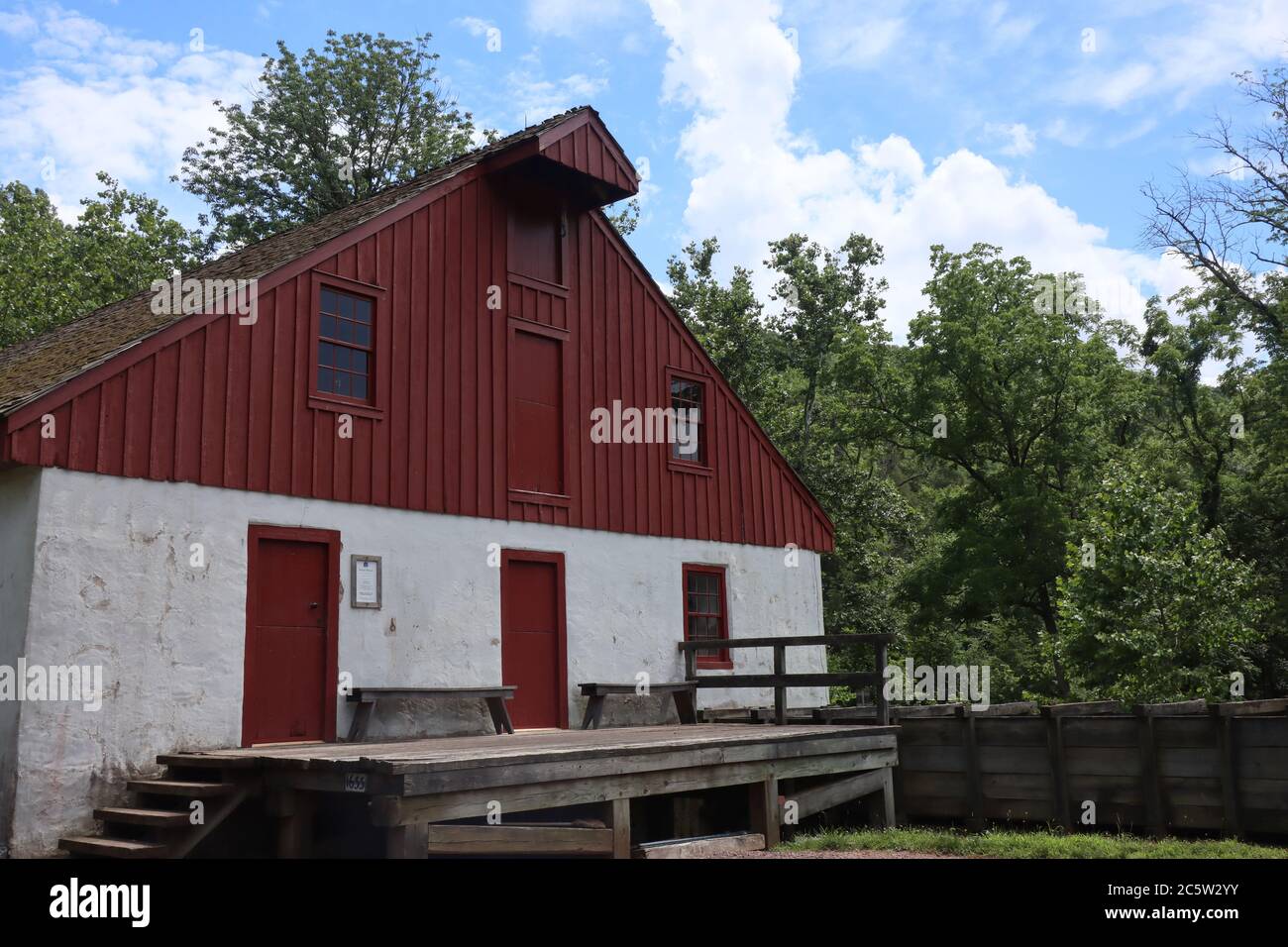 There are many barns in rural PA Stock Photo - Alamy