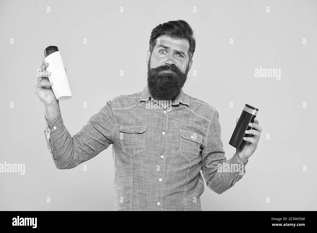 Which shampoo is better for beard. Bearded man choose shampoo for beard ...