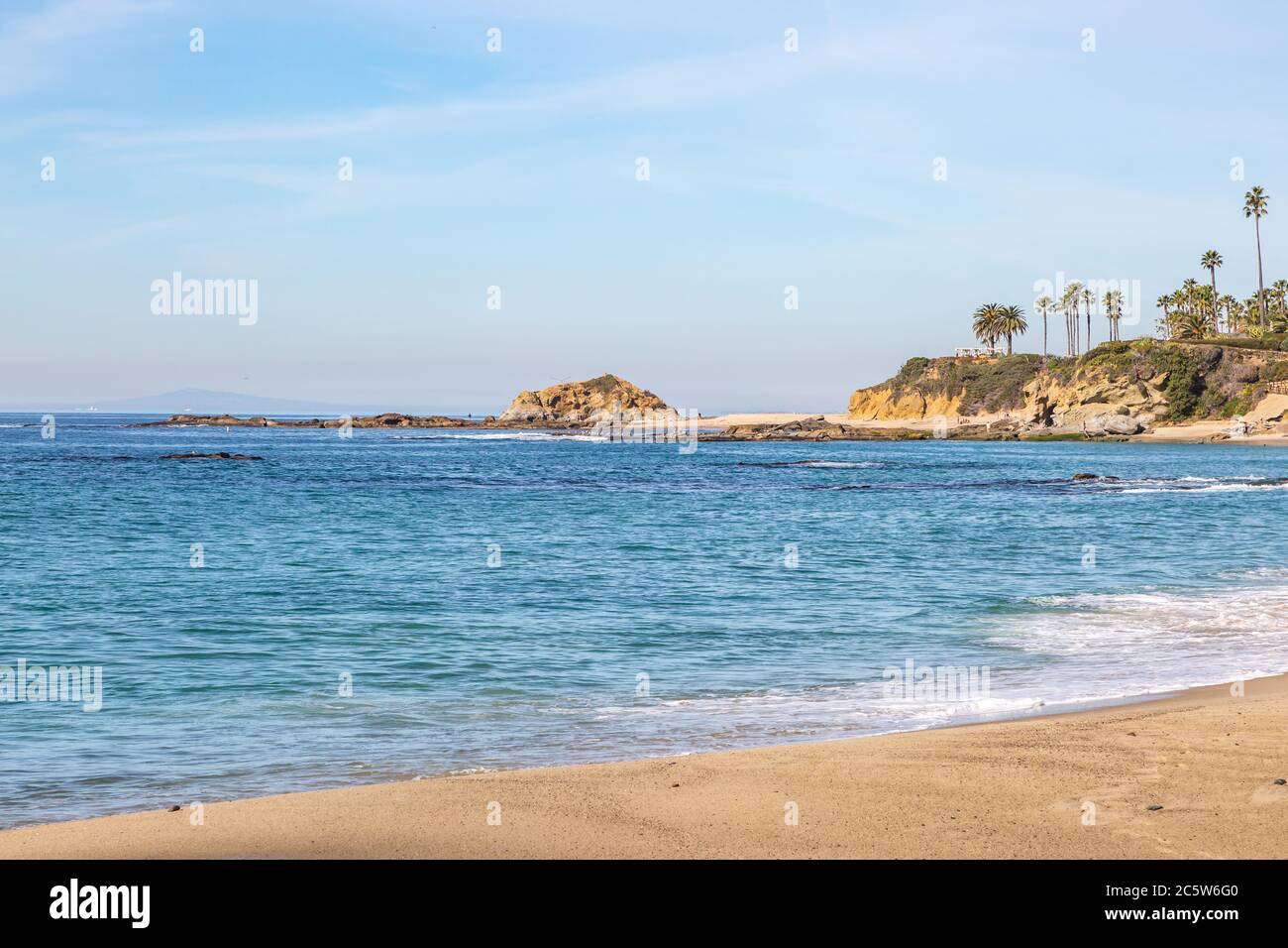 Aliso beach near Laguna beach, on the Californian coast Stock Photo - Alamy