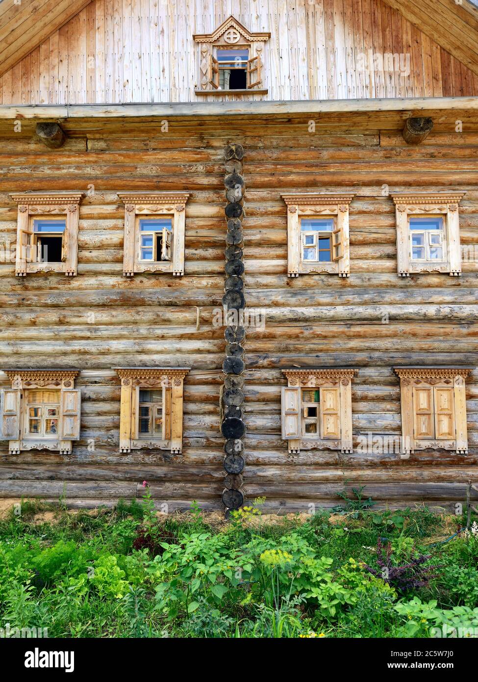 Facade of the old russian rural wooden house Stock Photo - Alamy