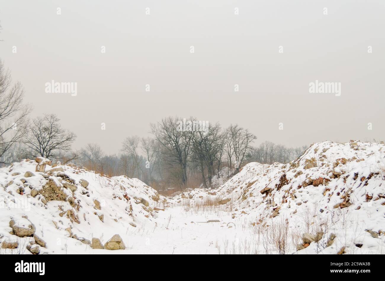 Rubble strewn hi-res stock photography and images - Alamy