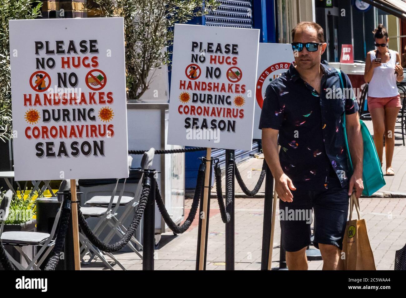 London, UK. 05th July, 2020. Archer Street re-opens with temeorature ...