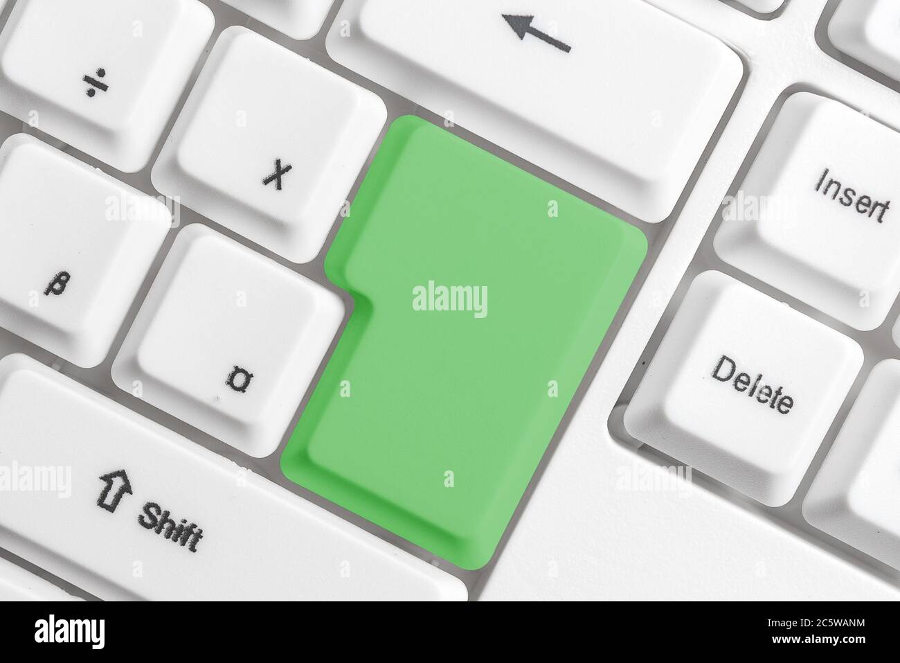 White Pc Keyboard With Empty Note Paper Above White Key Copy Space ...