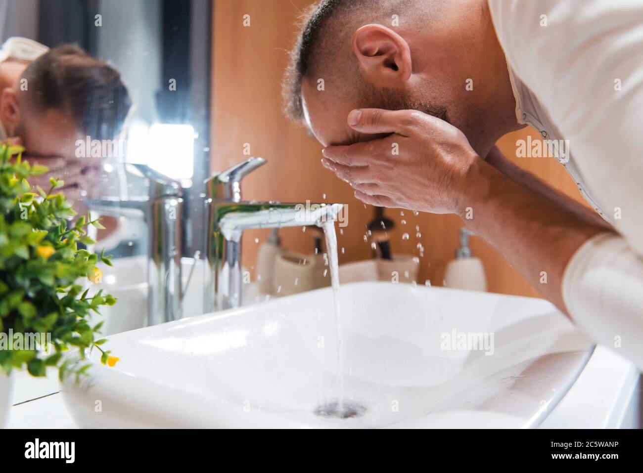 Splashing Water In Face High Resolution Stock Photography and Images ...