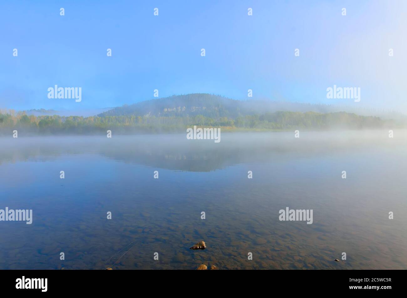 Early blue fog hi-res stock photography and images - Alamy