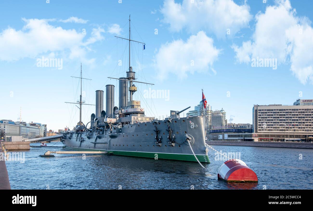 ST. PETERSBURG, RUSSIA. Aurora (Avrora) cruiser in Saint Petersburg ...