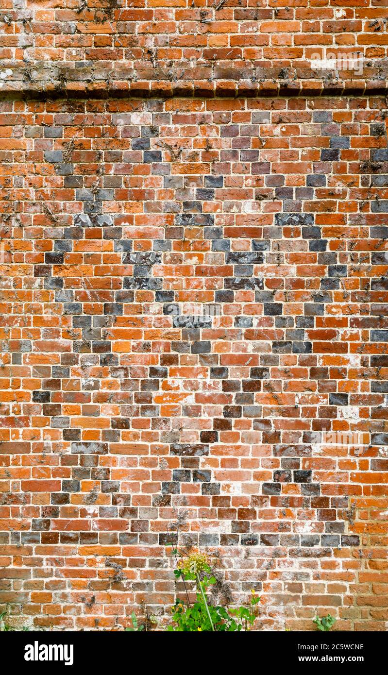 Diamond brickwork pattern hi-res stock photography and images - Alamy