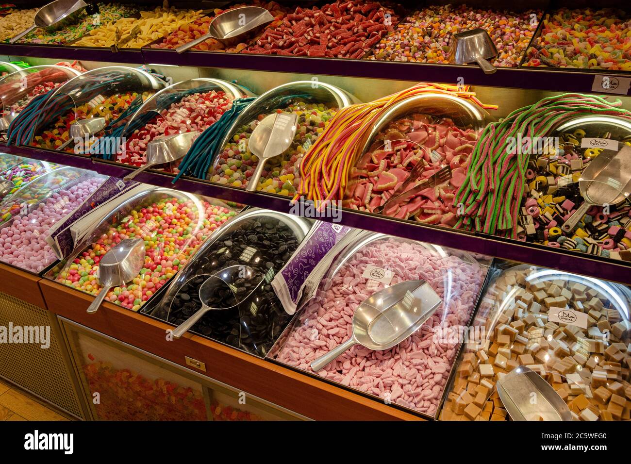 Types of sweets hi-res stock photography and images - Alamy