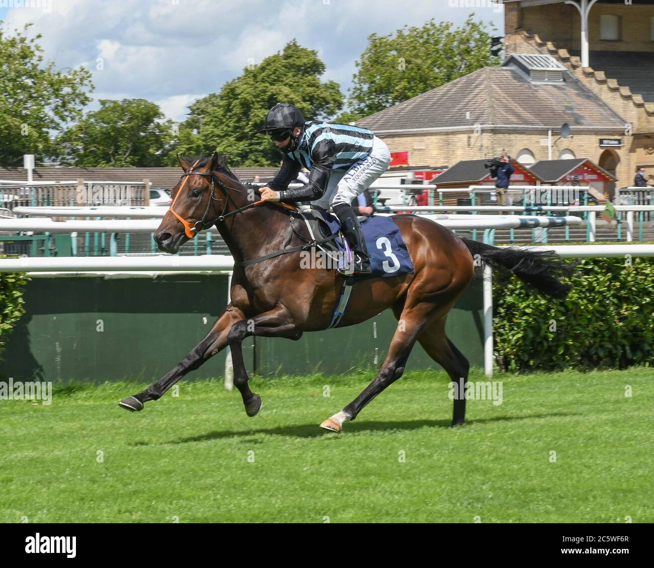 2020 07 05 doncaster racecourse racing hi-res stock photography and ...