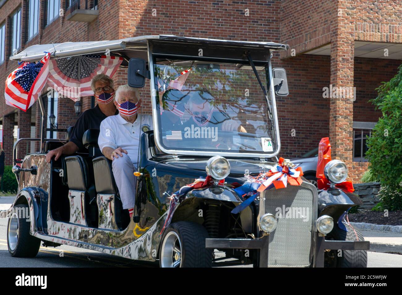 Classic vehicle parade hi-res stock photography and images - Alamy