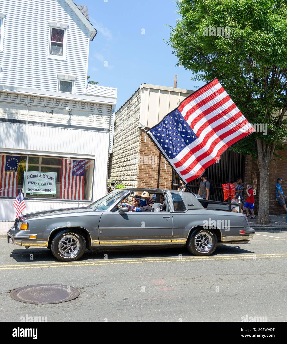 Car at parade hi-res stock photography and images - Alamy