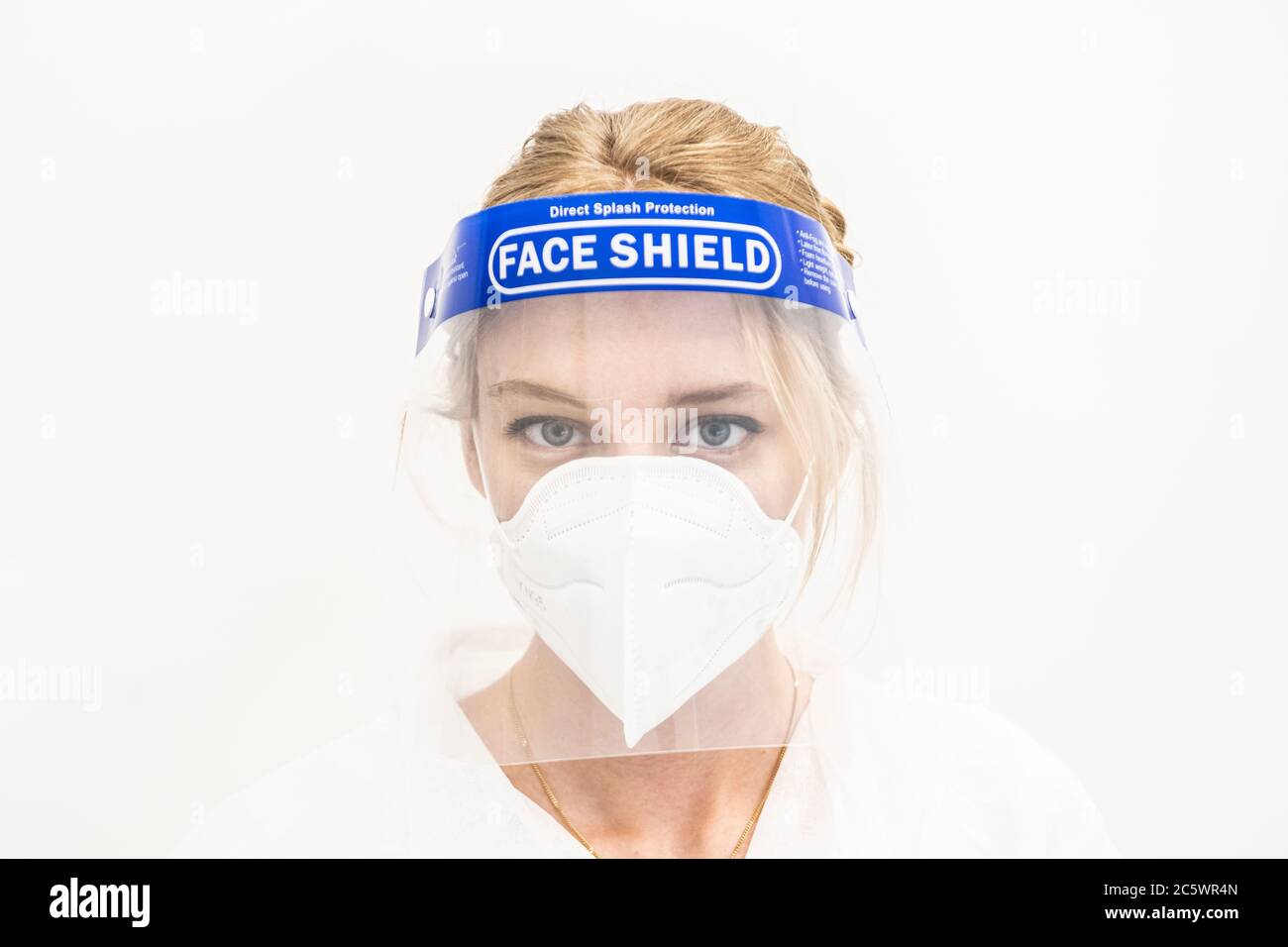 Full ppe mask nurse hi-res stock photography and images - Alamy
