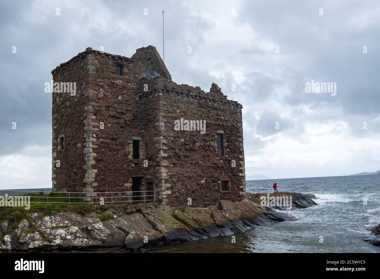 Portencross, Scotland, UK. 5th July 2020. UK Weather: Strong winds hit ...