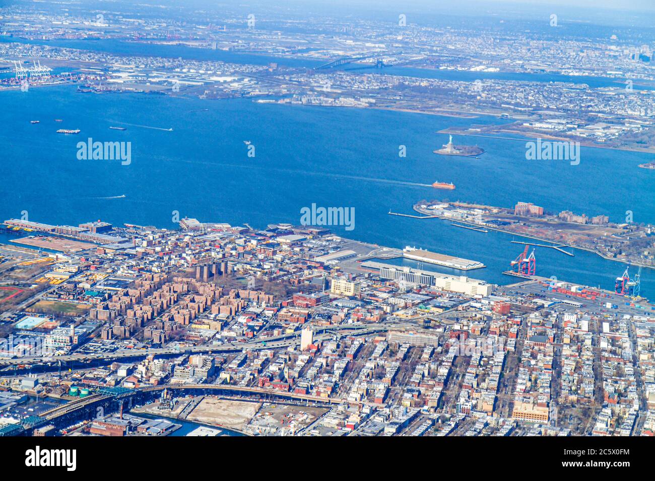 Laguardia airport aerial hi-res stock photography and images - Alamy
