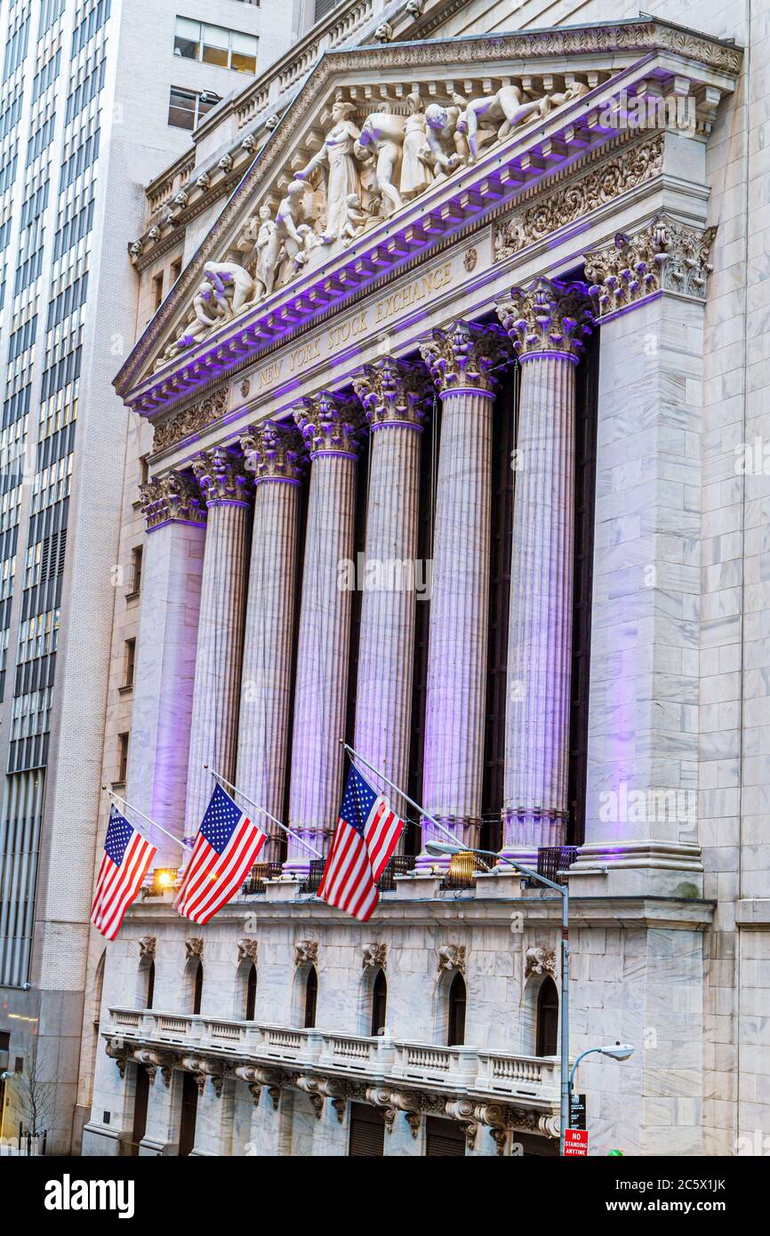 Manhattan financial district fidi hi-res stock photography and images ...