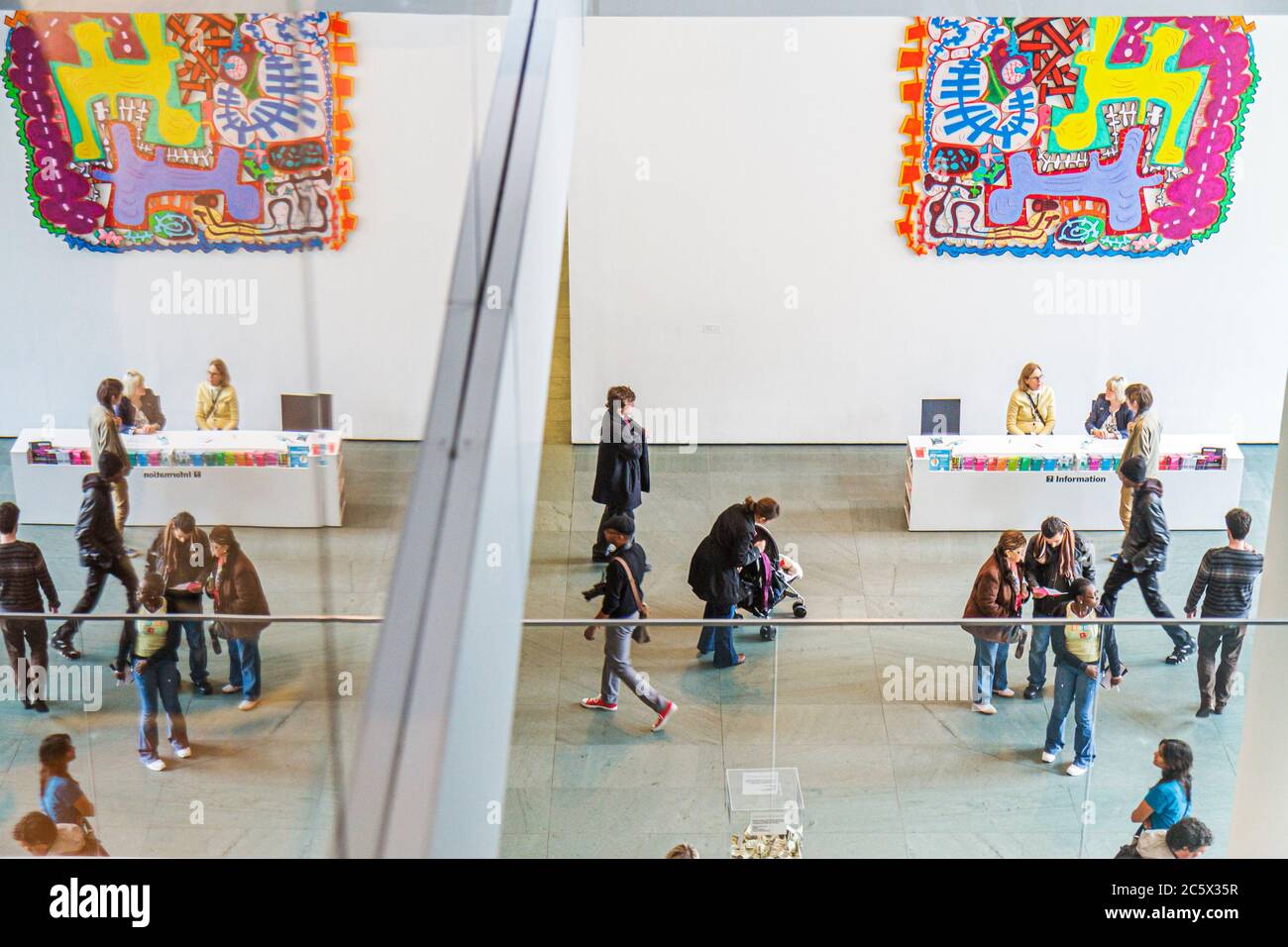 Information desk museum hi-res stock photography and images - Alamy