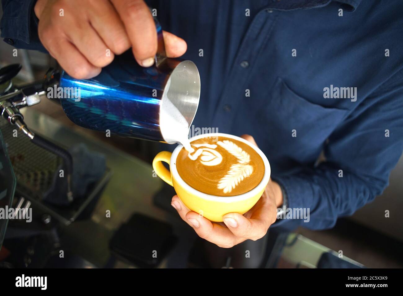 Making latte hi-res stock photography and images - Alamy