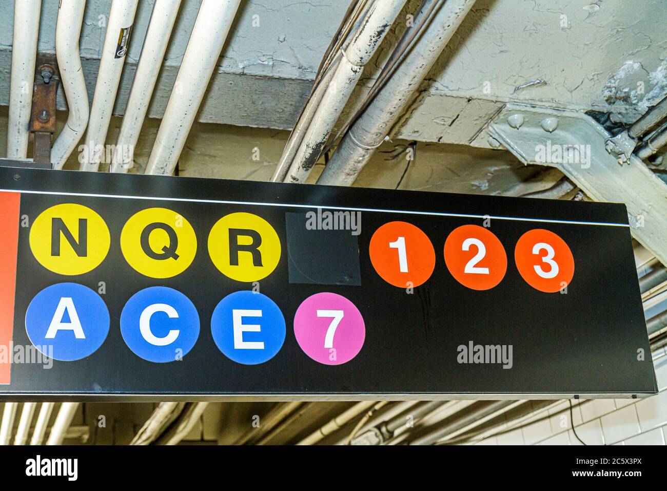 C e r logo hi-res stock photography and images - Alamy