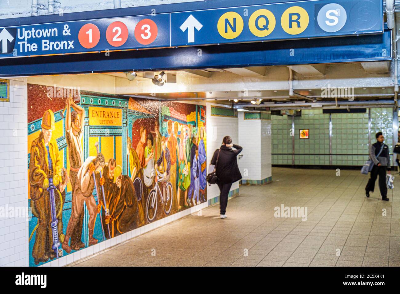 Mta Subway Logo High Resolution Stock Photography and Images - Alamy