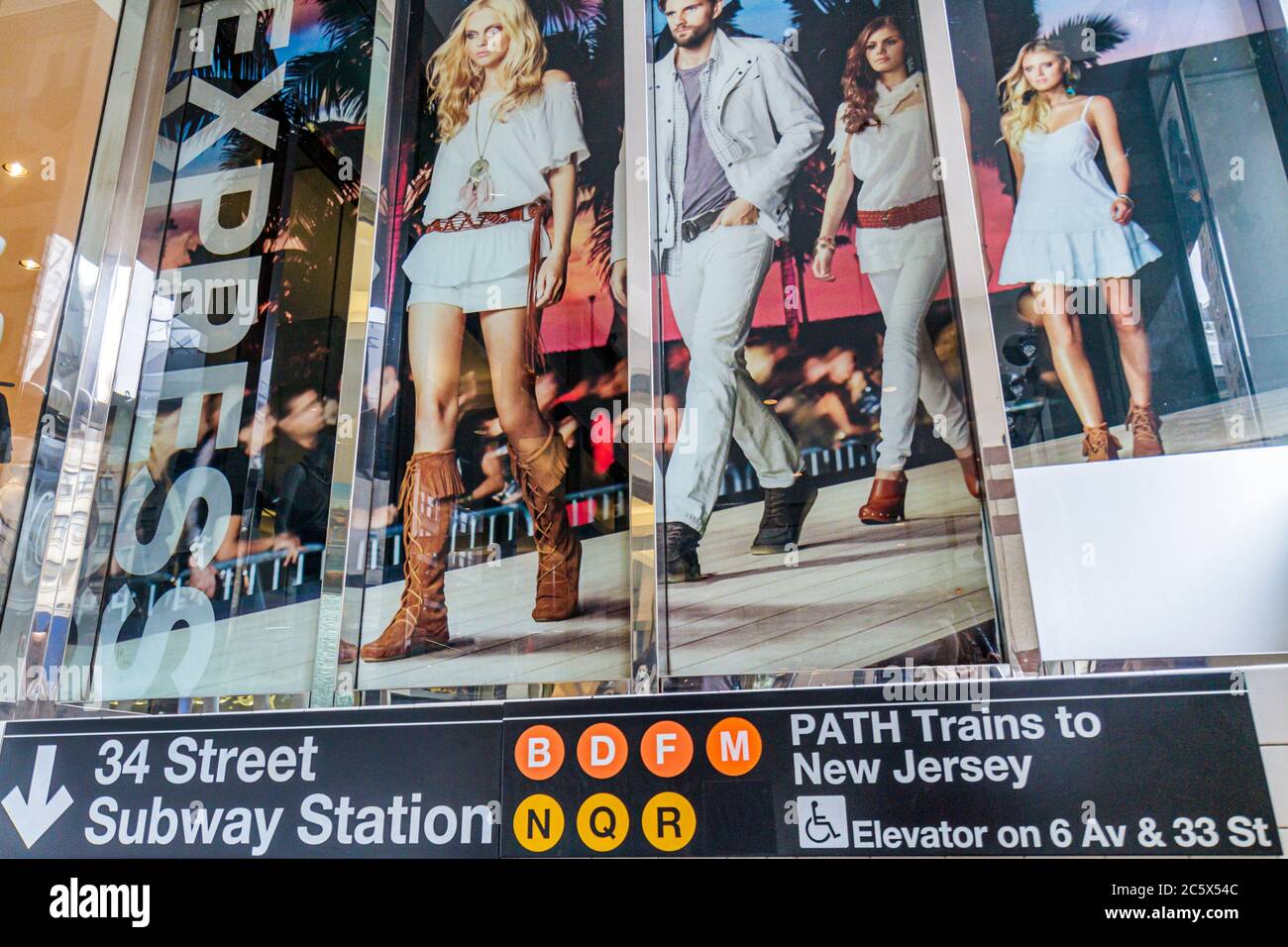 F line route hi-res stock photography and images - Alamy