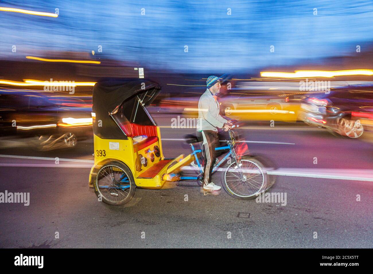 Men working at central park with cart hi-res stock photography and ...