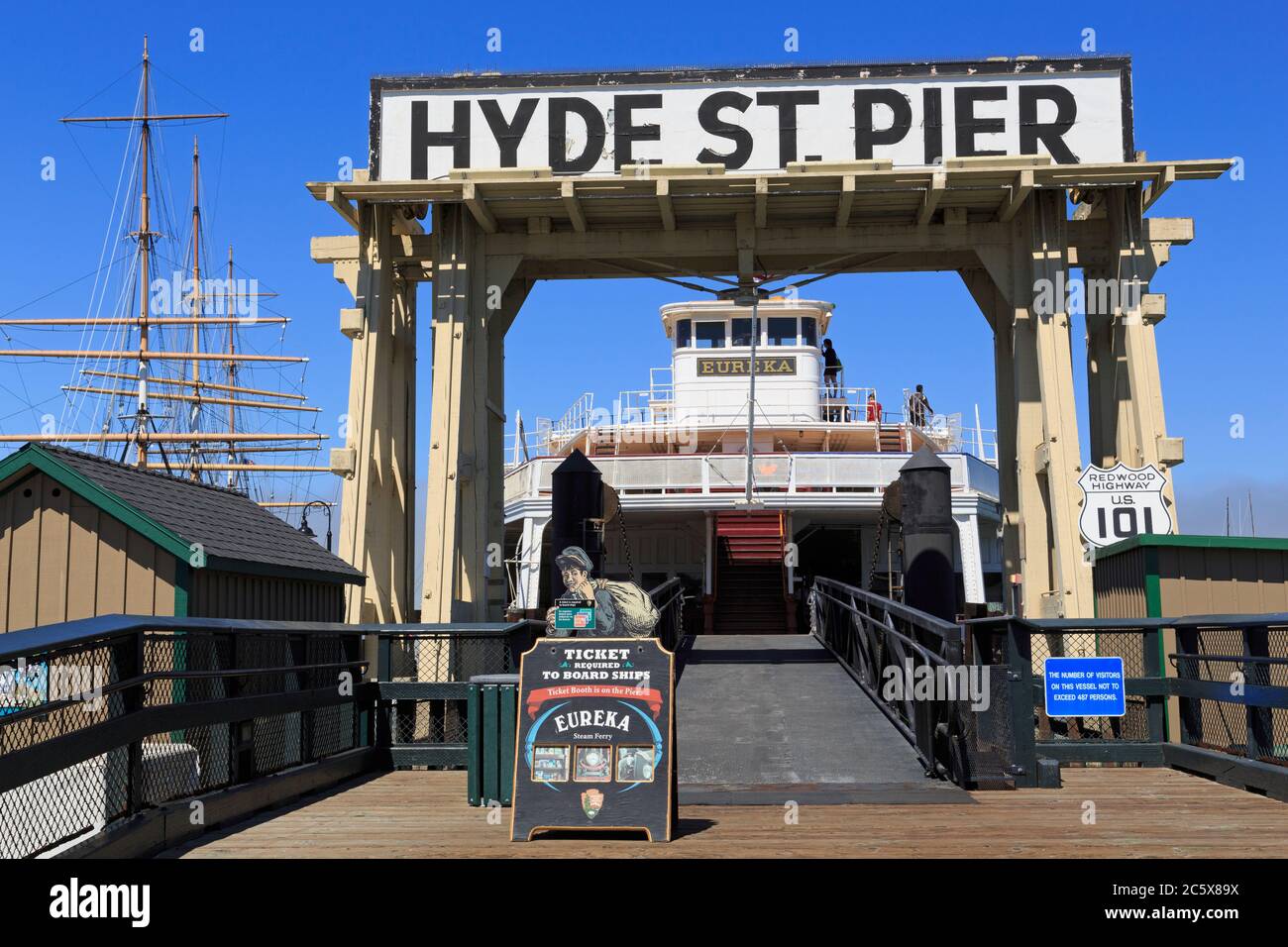 Francisco maritime museum hi-res stock photography and images - Alamy